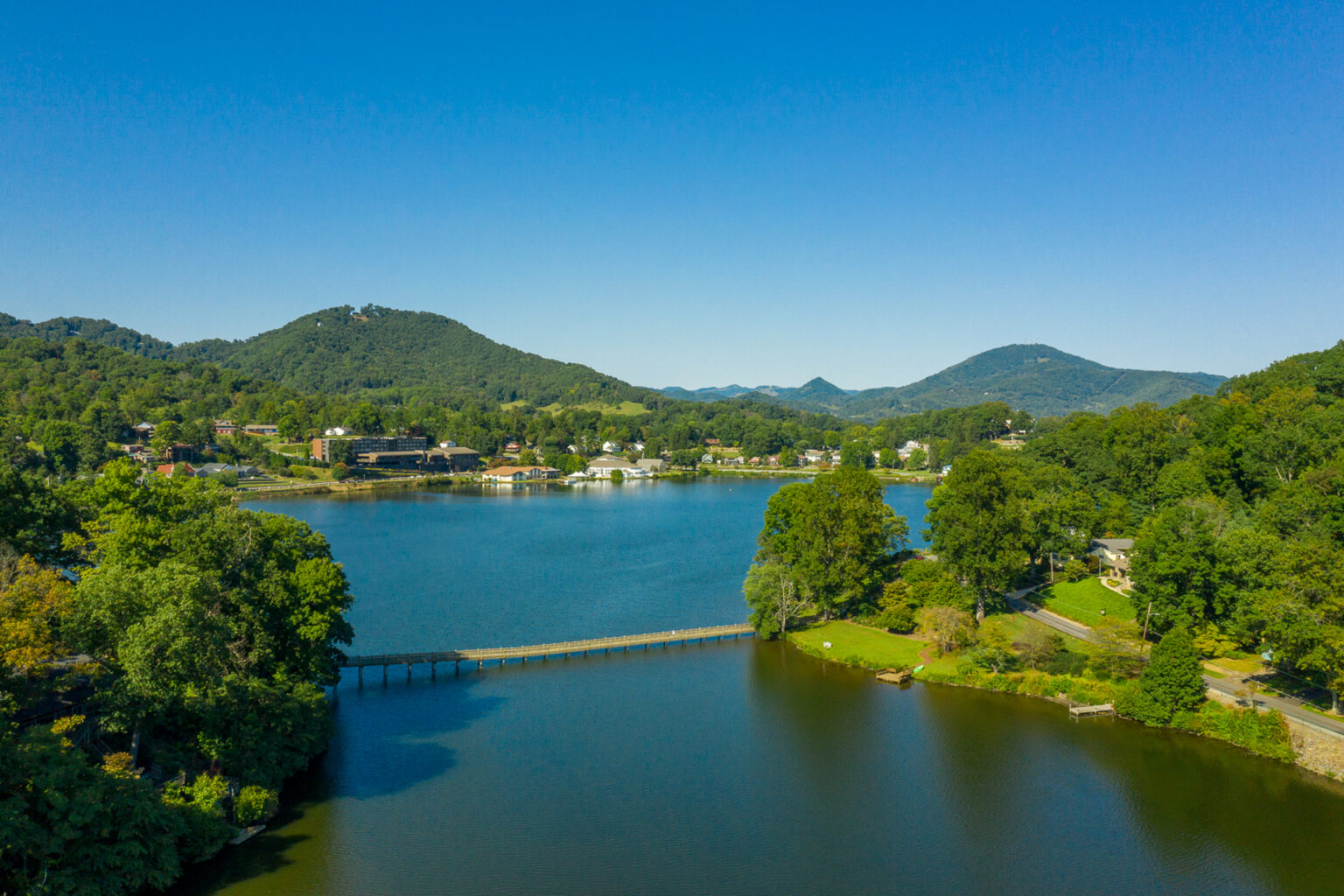Spring Mountain Lake Getaways - Lake Junaluska Conference & Retreat Center